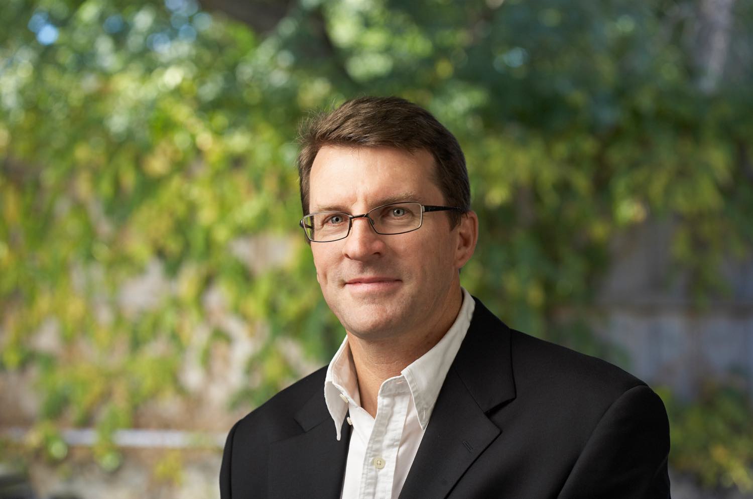 Top Tips For Your Consulting Website Photography - Tectalic